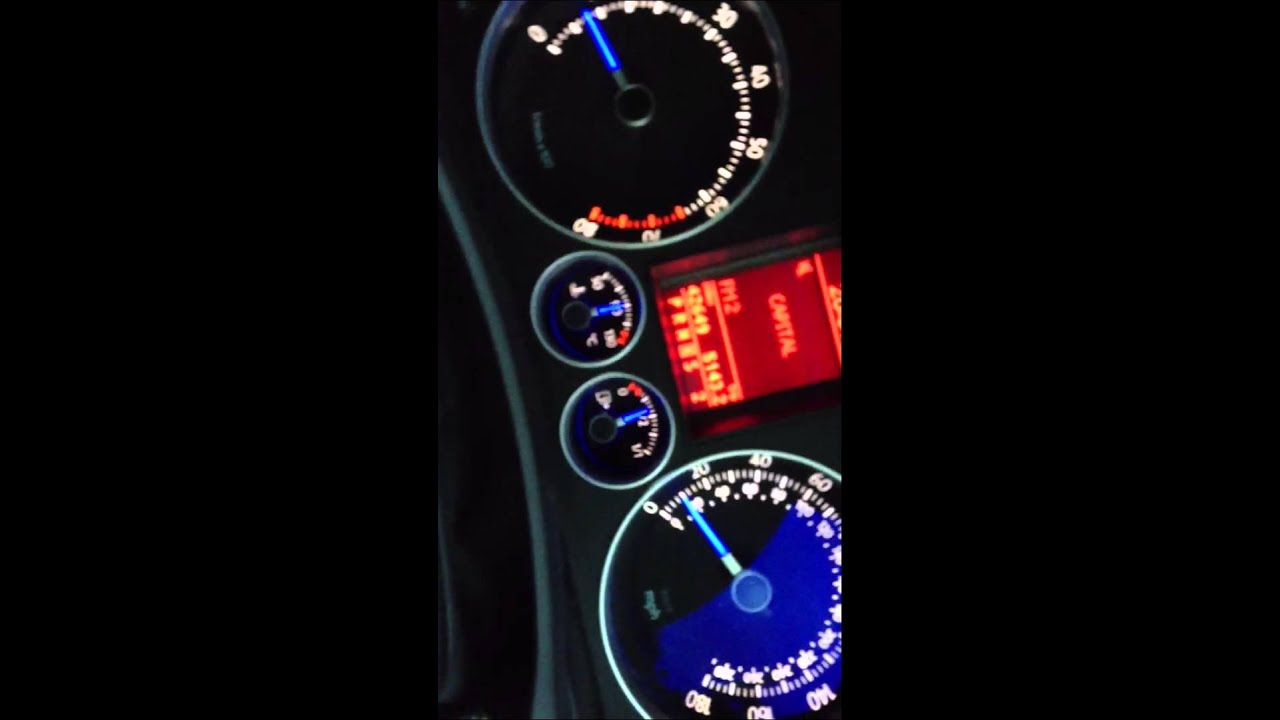 Golf R32 dash clicking - YouTube