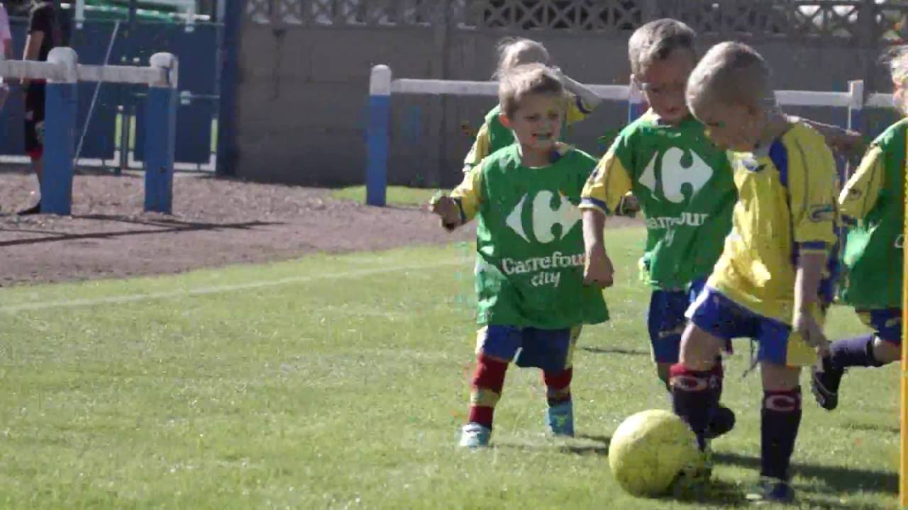 U6 à PROVIN (rentrée du foot) saison 2016-2017 - YouTube