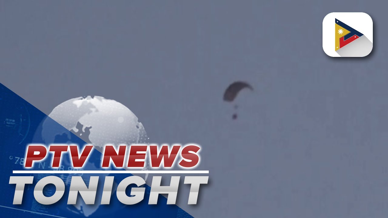 Jordan sends aid to Gaza in parachutes - YouTube