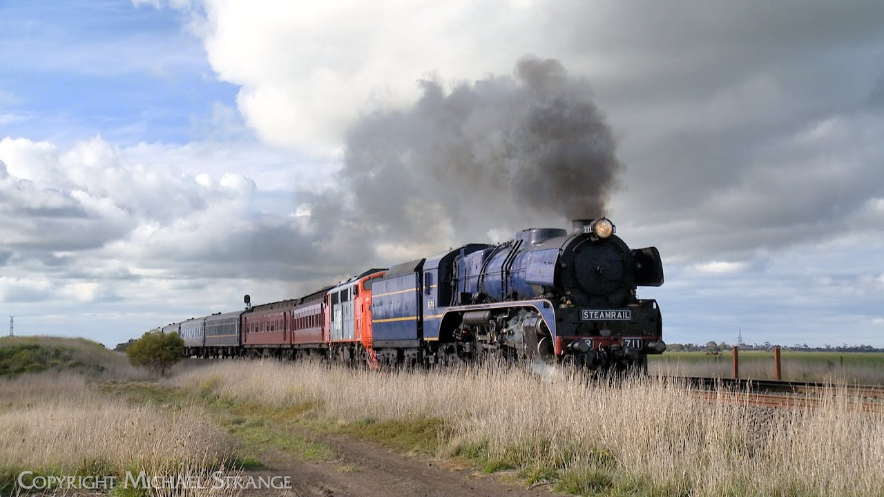 Steamrail Victoria Eureka Express To Ballarat With R711 & A66 (27/7 ...