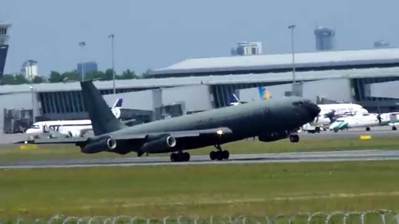 Israeli Air Force Boeing 707 take off from Warsaw to Nevatim - YouTube