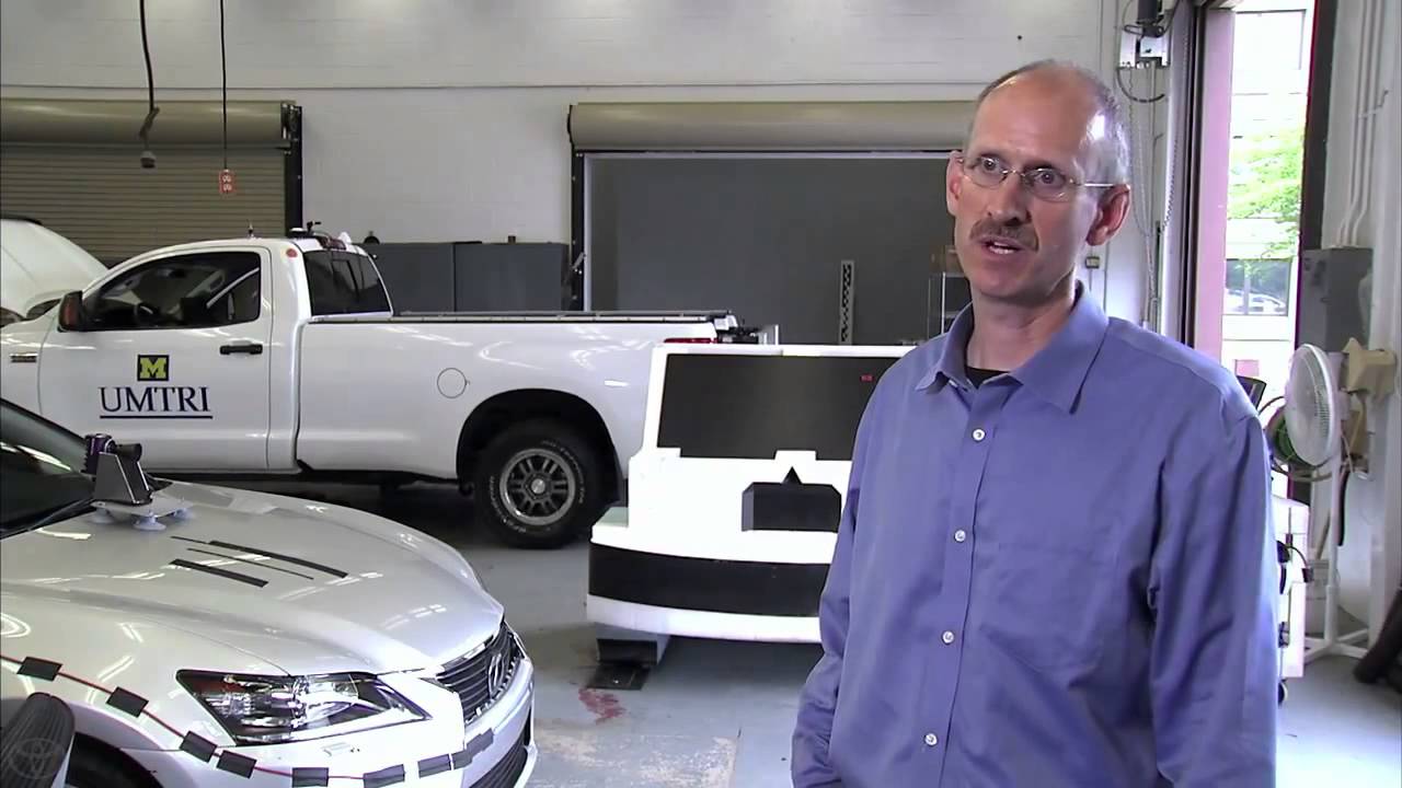 Pre Collision Safety Technology Toyota - YouTube