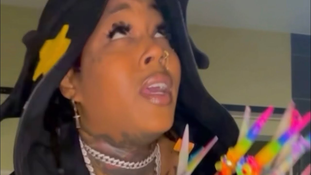 Jucee Froot - Set It Off Flow - YouTube