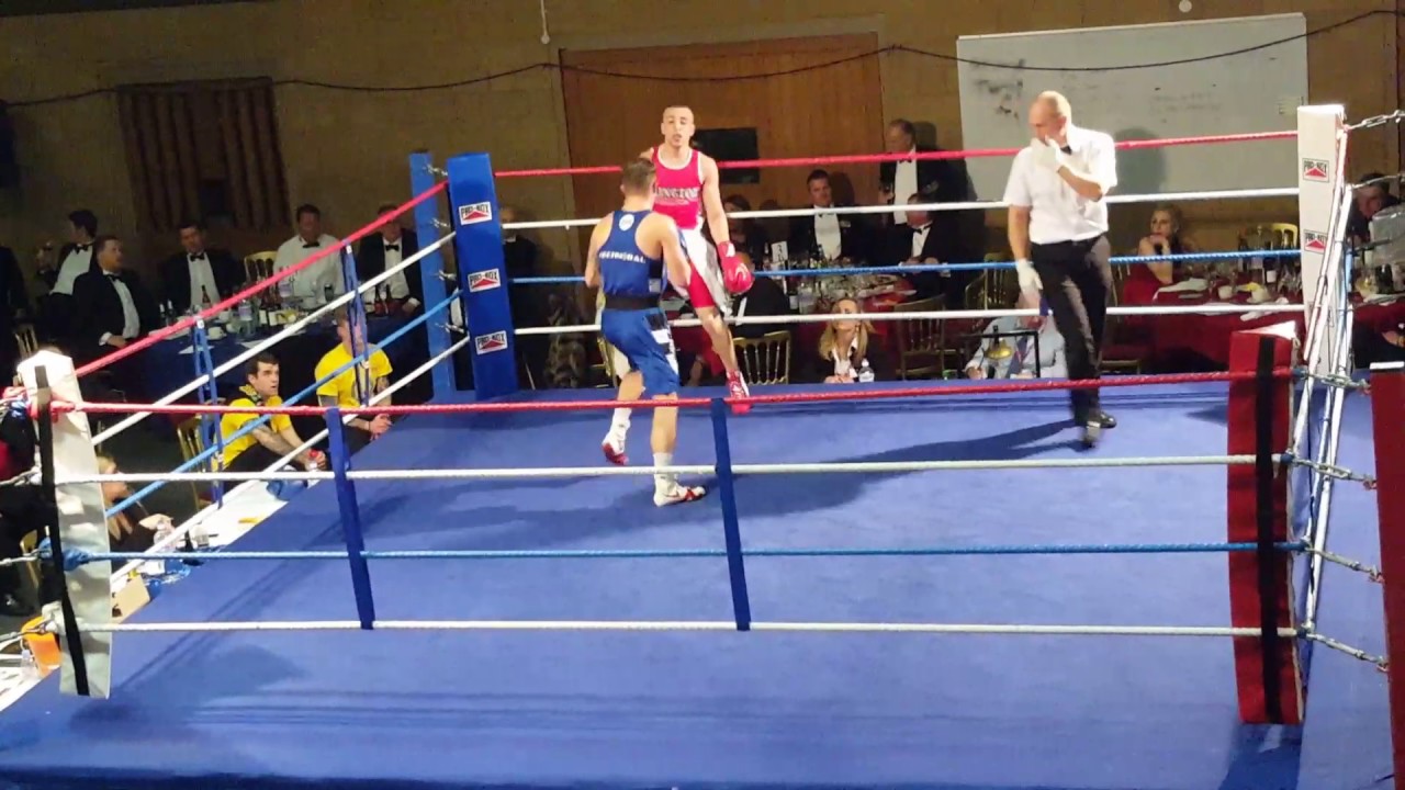 Mo Gharib vs Sam webster - YouTube