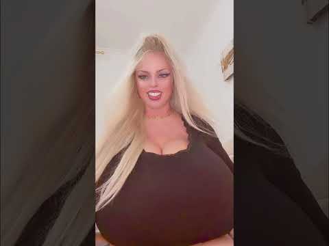 The Quiet Beauty of a Naturally Beautiful Curvy Mature Woman | Relaxing Moments at Home