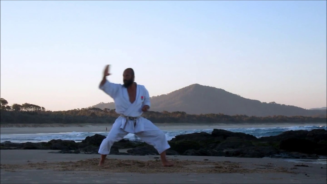 karate training - kata Junro Yondan - Nambucca Heads (NSW) - YouTube