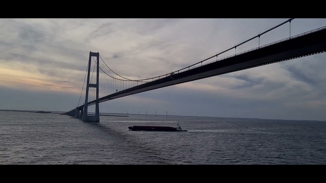Storebæltsbroen (Storebælt) - YouTube