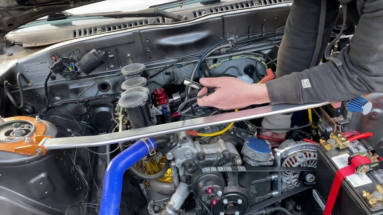 Rx7 13b Bridgeport ITB - Why not to use one piece seals - YouTube