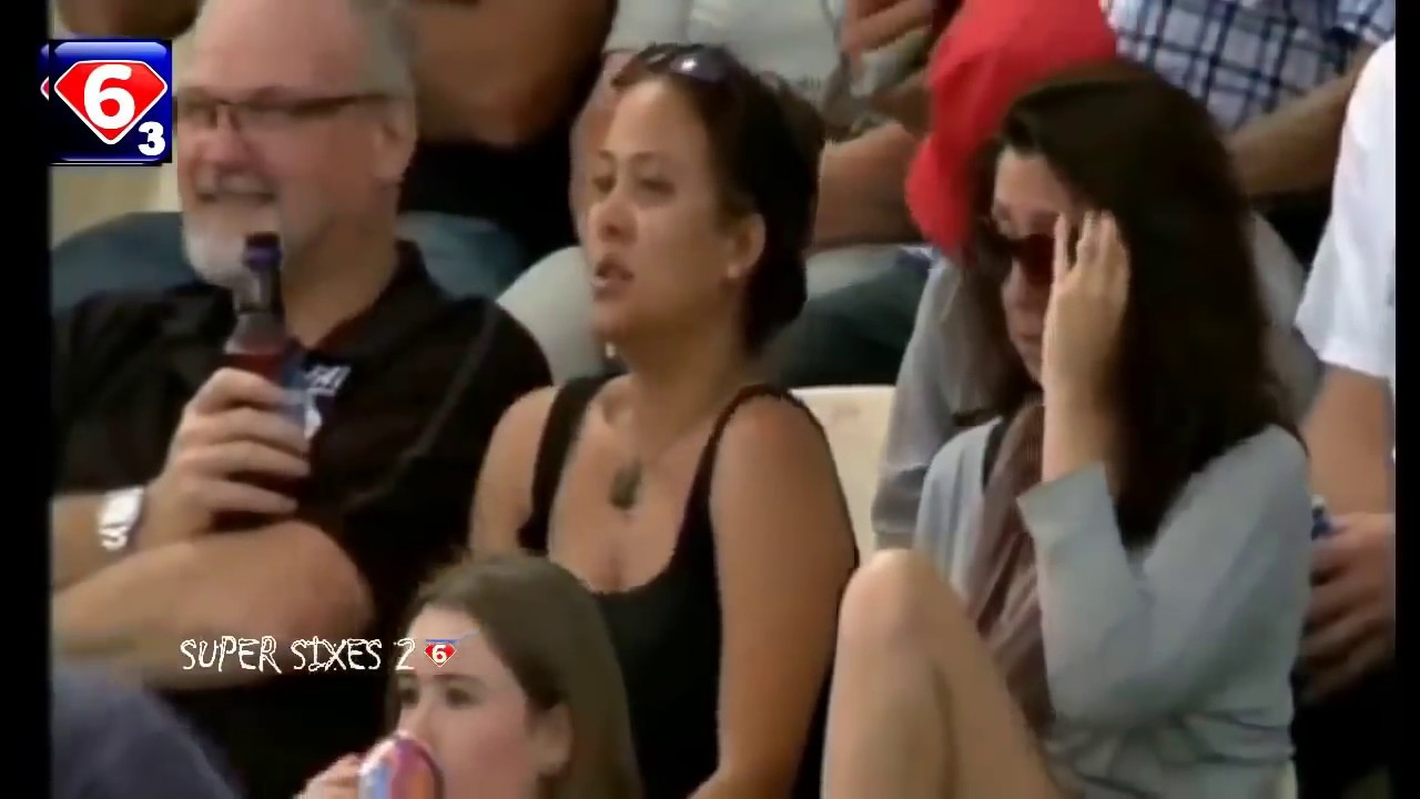 Top 5 women's Worst bloopers in cricket - YouTube