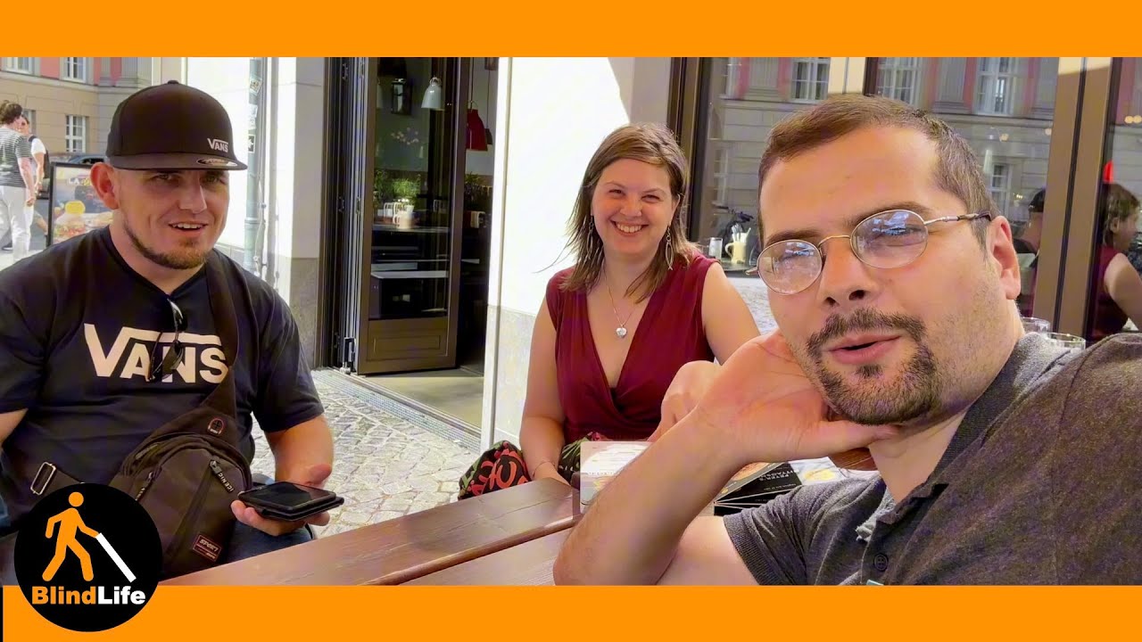 Der Blinde schiebt den sehenden Rollstuhlfahrer. Blindes Vertrauen mal anders ♿️👨‍🦯| Mr ...