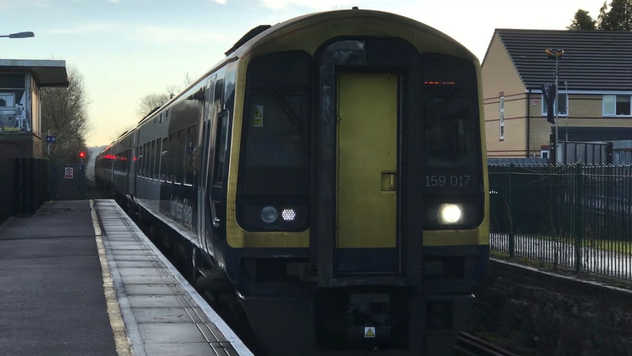 Trains at Crewkerne. - YouTube