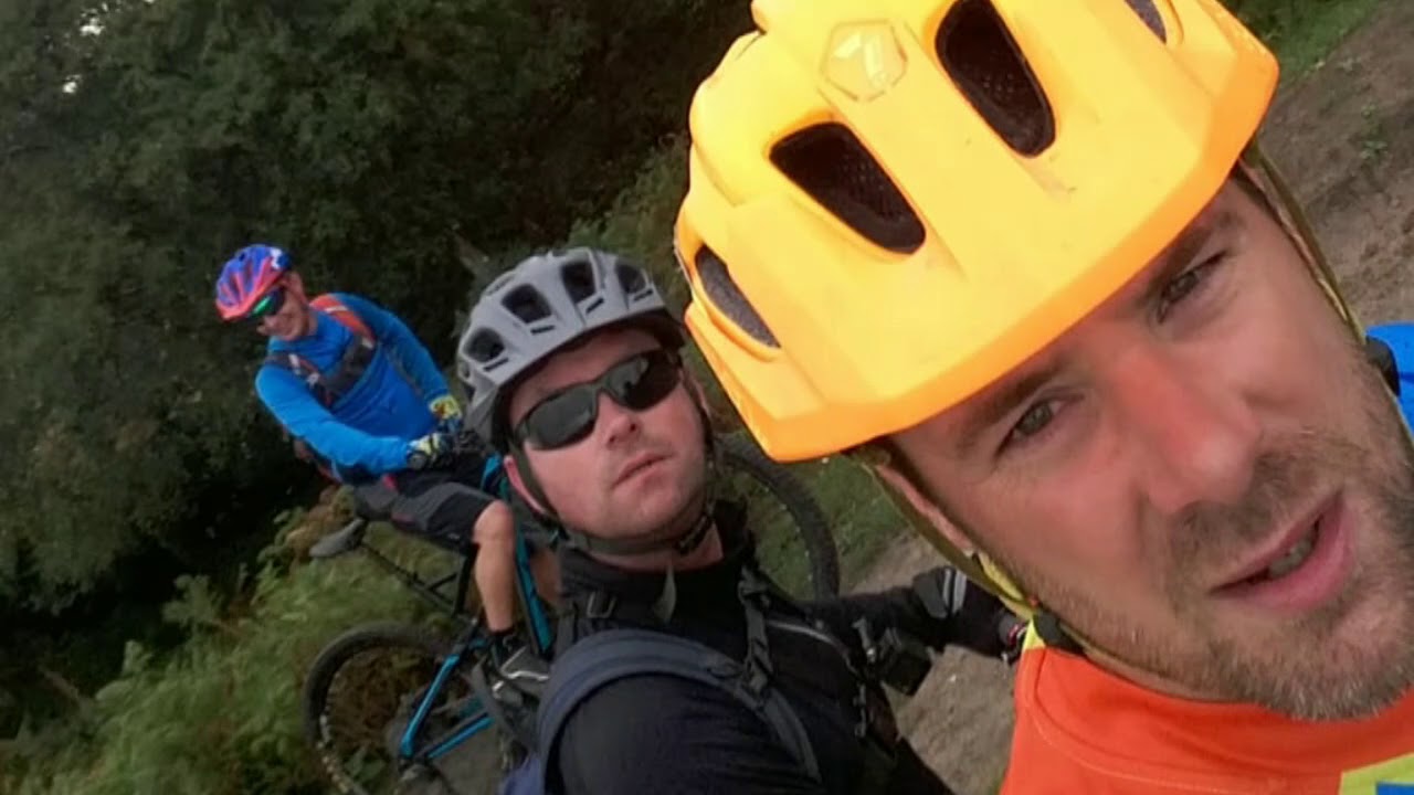 Stanage edge, Curbar edge, terminator, mtb, wokhead, jeffsy wears red ...