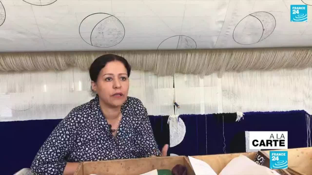 L'histoire des femmes de harkis, tisseuses de la République - YouTube