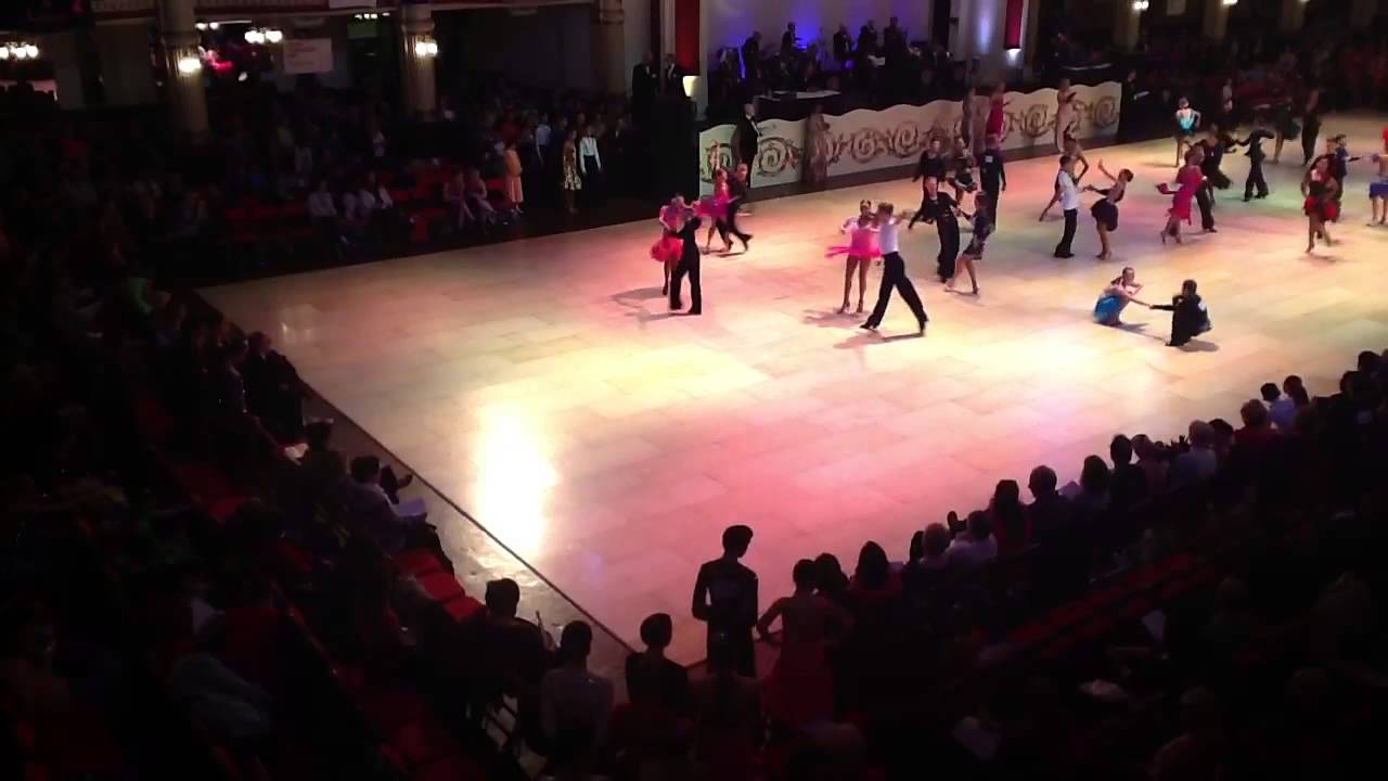 Oliver Green & Ellie Beacock - Junior Blackpool, Round 2, Jive - YouTube