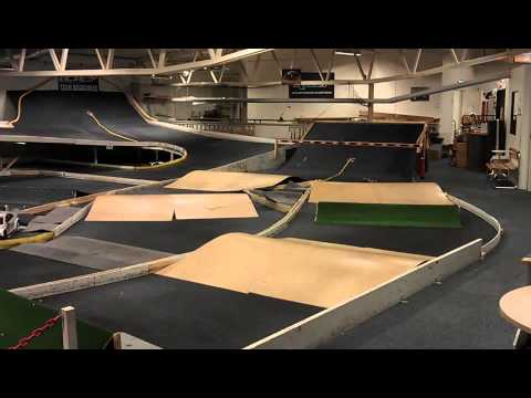 Pilot tränar med Carisma GT14B på Umeå RC 2/2 - YouTube