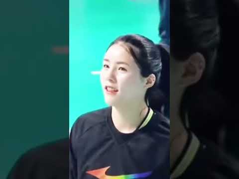 intip ruang ganti pemain volley wanita