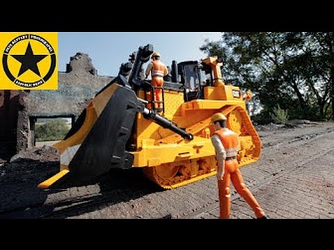 BRUDER Toys Caterpillar SUPERDOZER Stop Motion! - YouTube