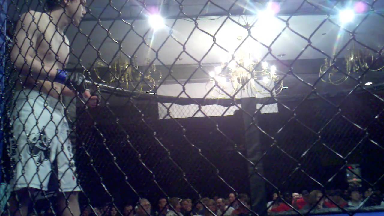 John Moore 1st mma fight - YouTube