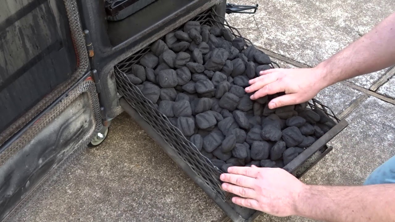 How to light the Smokester - YouTube