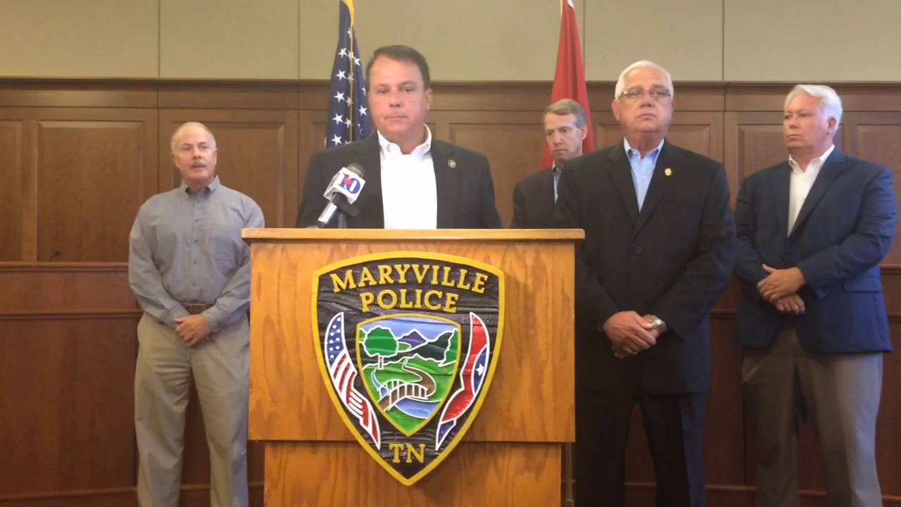 Authorities discuss fatal shooting of Maryville police officer - YouTube