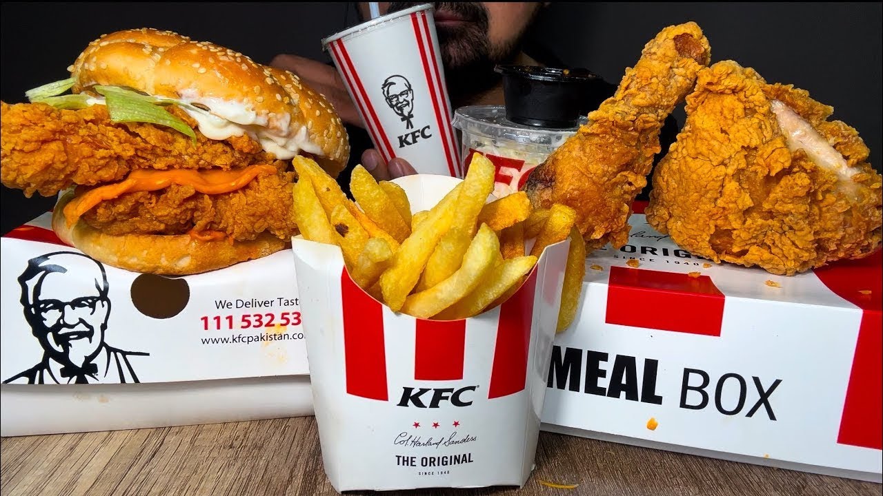 TRY NOT TO GET HUNGRY! 🤤 HUGE KFC FEAST (GOLDEN CHICKEN, CHEESY BURGER ...