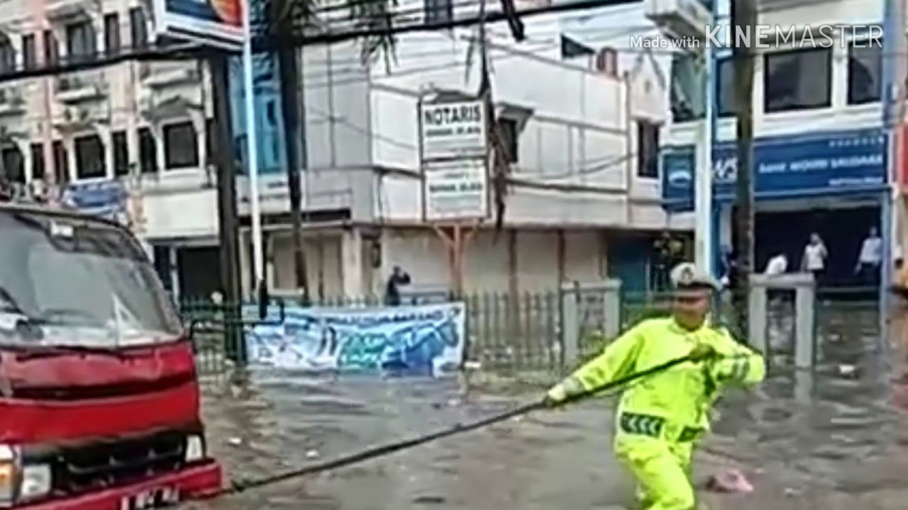 Banjir pasar cikupa tangerang - YouTube