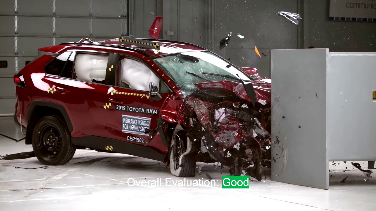 2019 Toyota RAV4 Crash Test 2020 تويوتا راف فور اختبار الصدمات - YouTube