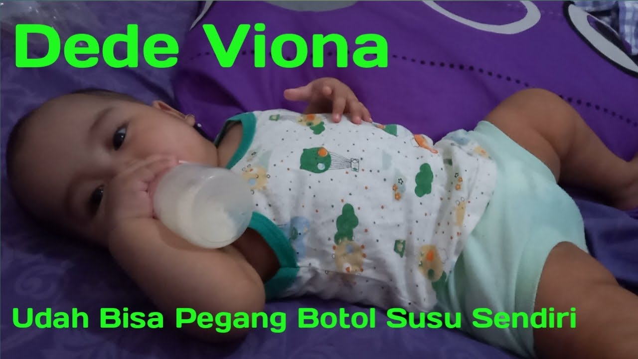 Dede Viona Embul Pinter Bisa Pegang Botol Susu Sendiri Sampai Habis ...