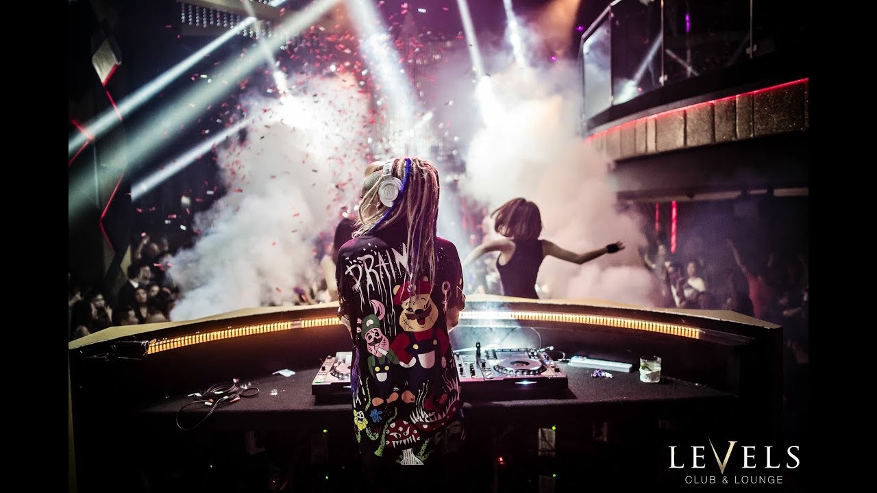 DJ Autumn Leilani - Levels Night Club Bangkok - YouTube