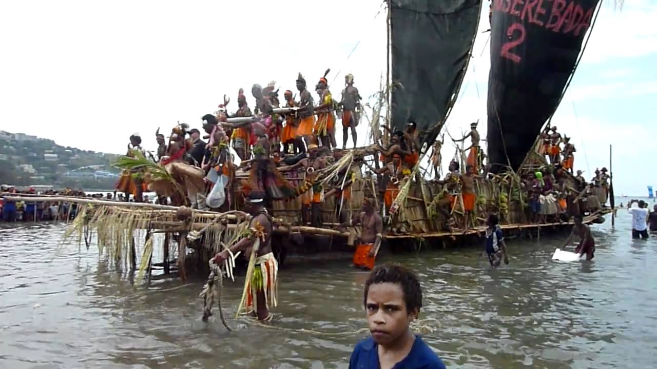 22 Hiri Moale Festival Port Moresby 2010.MOV - YouTube