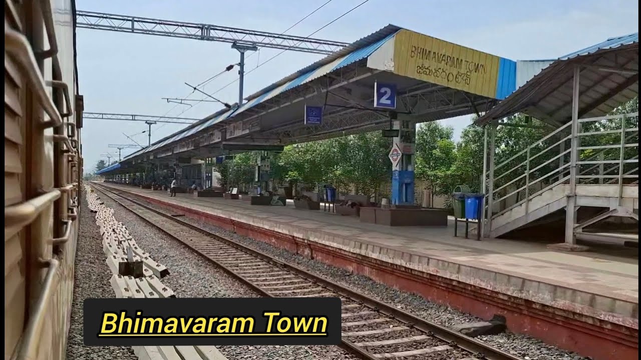 BHIMAVARAM TOWN RAILWAY STATION ON BOARD SKIPPING VSKP-KOLLAM SPL ...