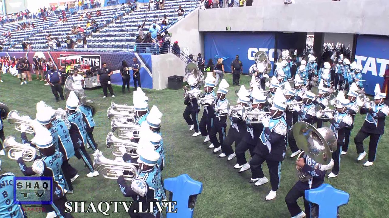 Jackson State University Marching In - YouTube