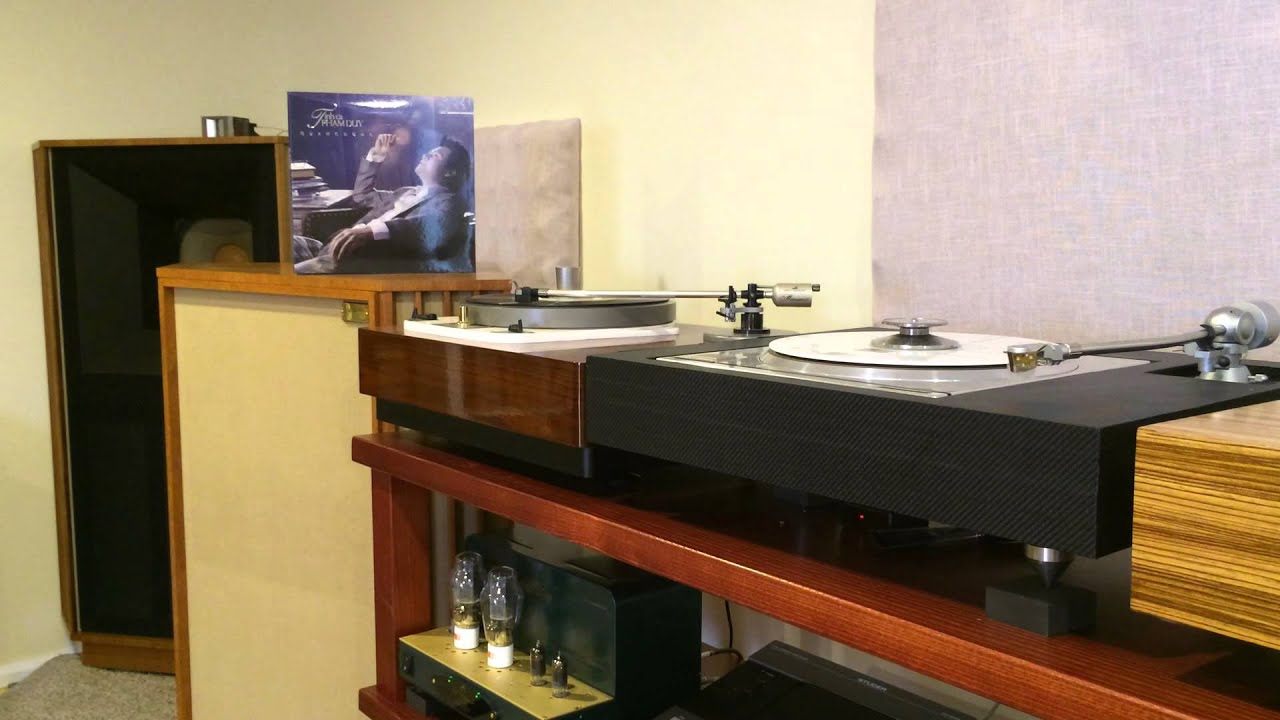 Shindo Audio System play Quang Dung Record - YouTube