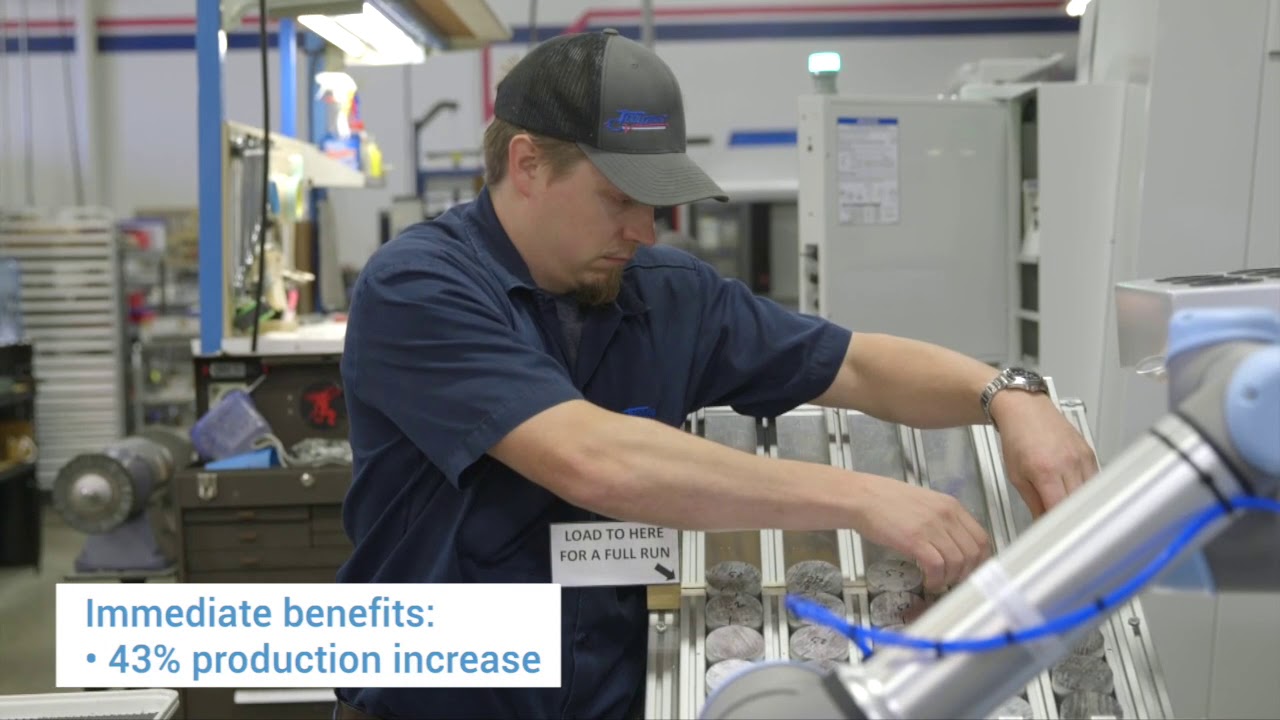 UR tending Haas machines - YouTube