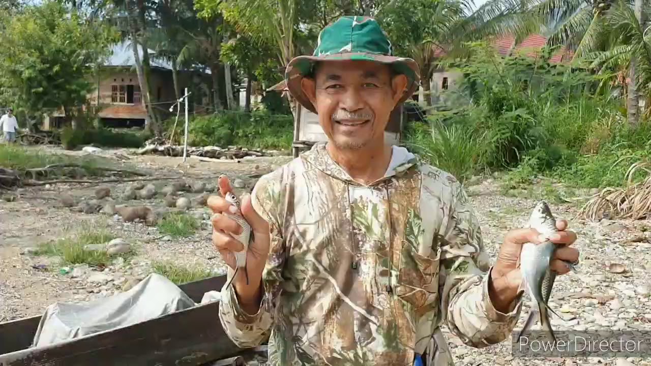 Di Danau Singkarak Sumatera Barat Mancing Ikan Kapiek - YouTube