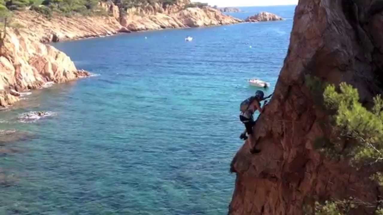 Vía Ferrata Cala del Molí, Sant Feliu de Guíxols, Gerona - YouTube