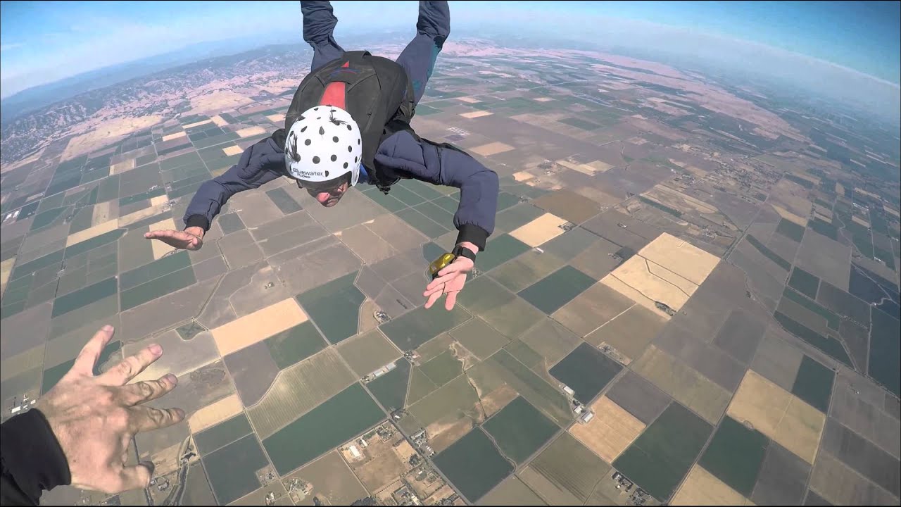 Skydiving Jump 4.D1 - YouTube