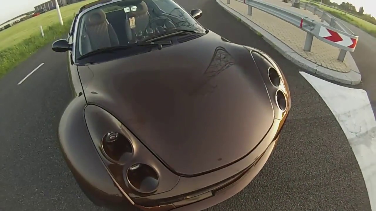 Stanced smart roadster on custom airride suspension - YouTube