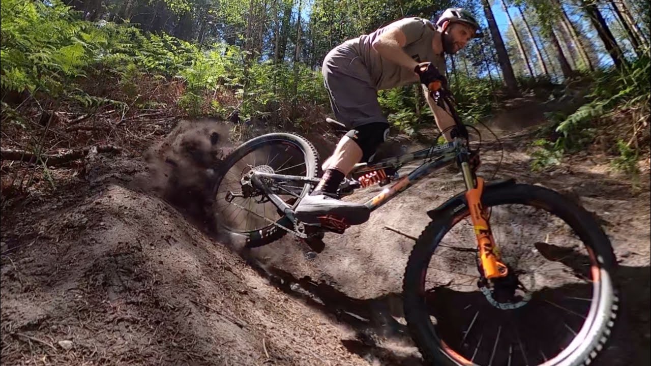 A DAY OF FUN RIDING MTB WITH A BEGINNER MTB MATE ON A E BIKE!!! - YouTube