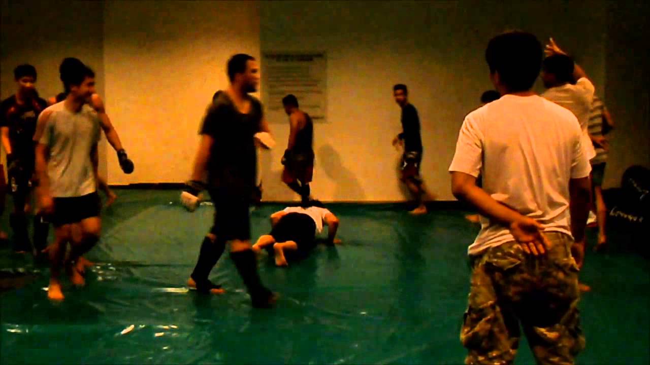 Combatives Sparring & Drill - YouTube