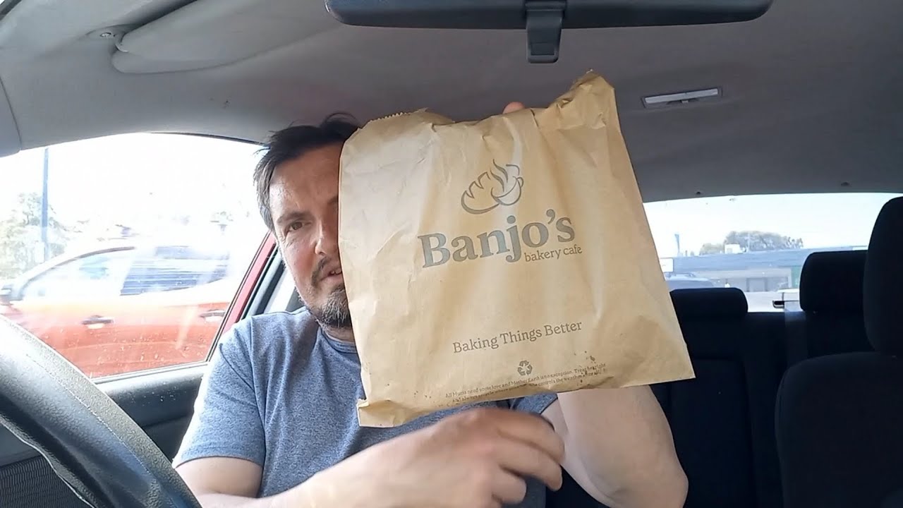 Banjo's Meat Pie - Food Review. - YouTube