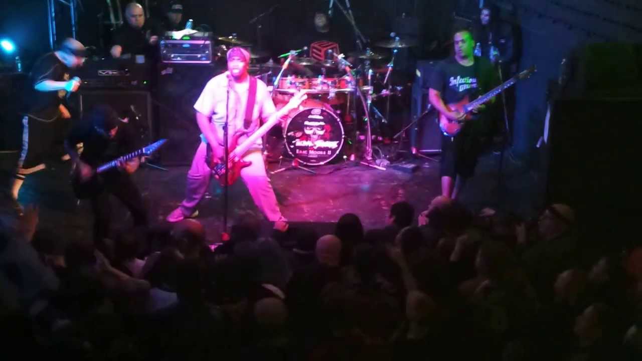 Suicidal Tendencies-Cyco Vision (Live in Austin, Texas) - YouTube