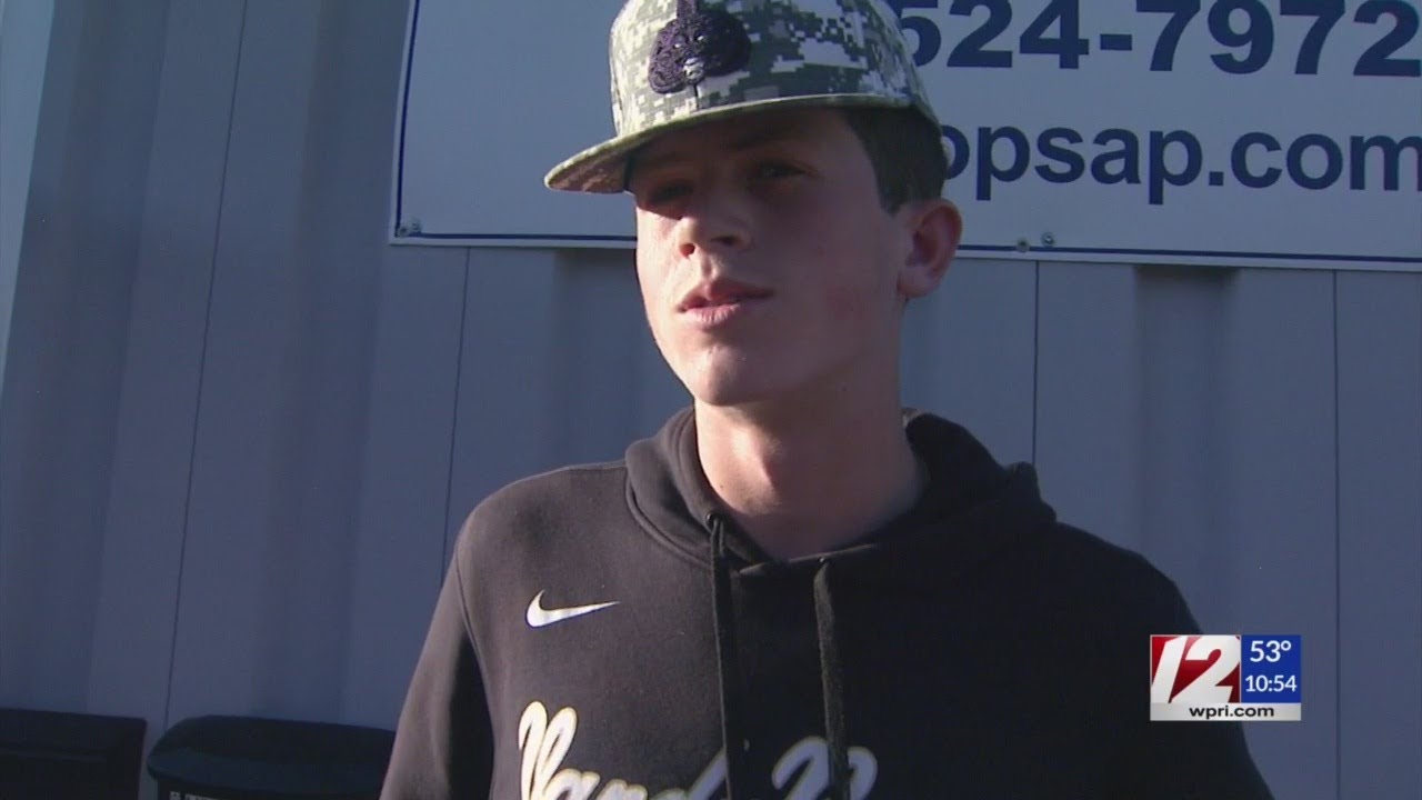 Hometown Hero: Bishop Hendricken's Alex Clemmey - YouTube