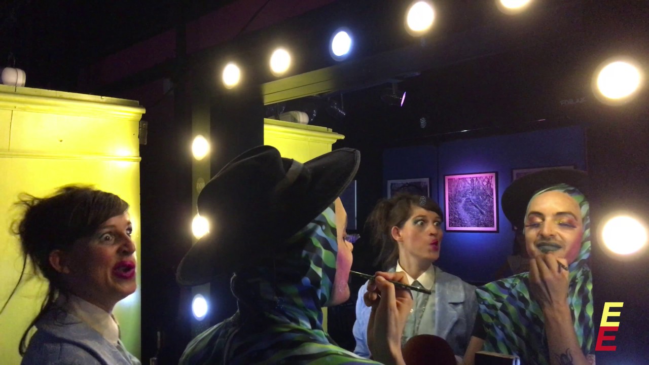 Sor Rita y Roberta en Escena - YouTube