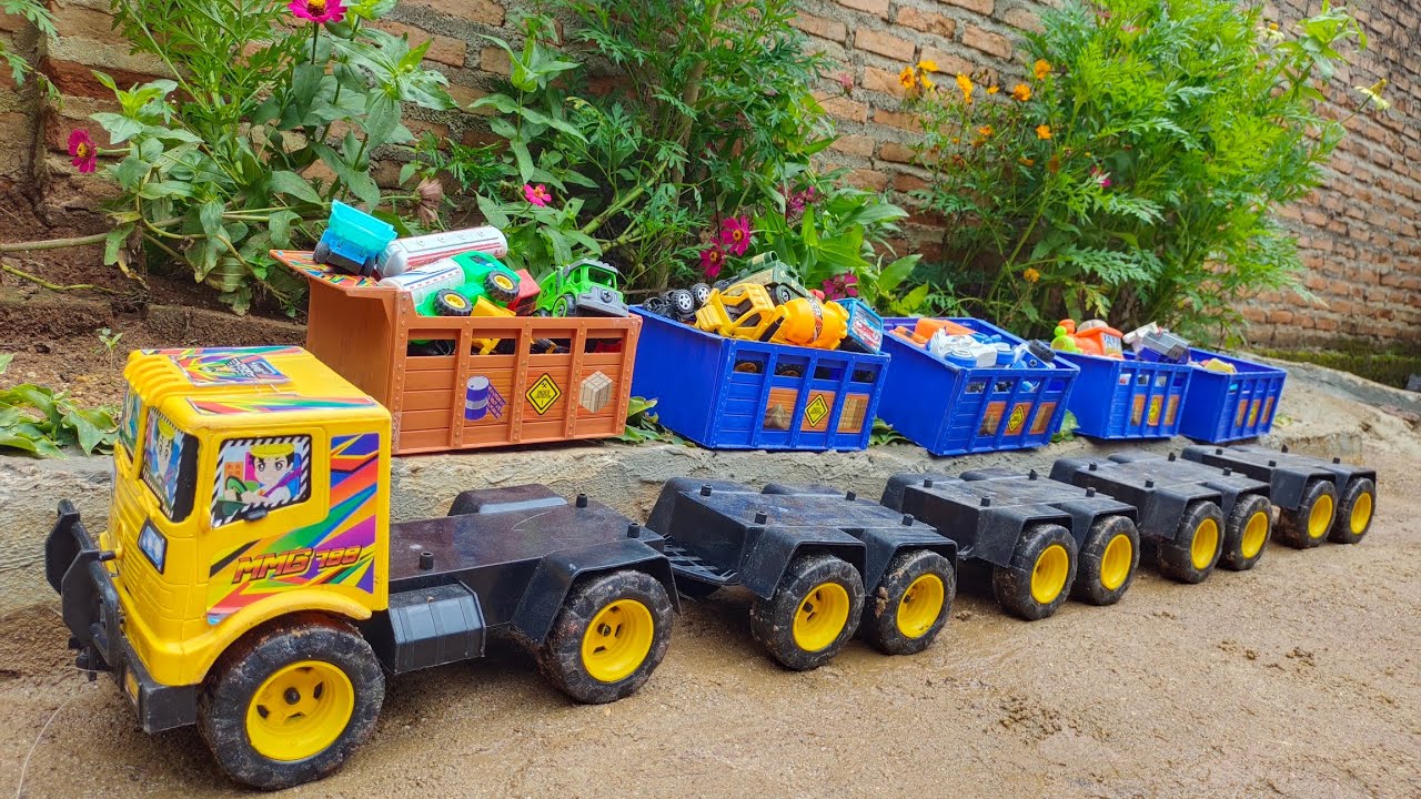 Mobil Truk Tronton Panjang Penuh Mainan Beko, Truk Molen, Beko Besar ...
