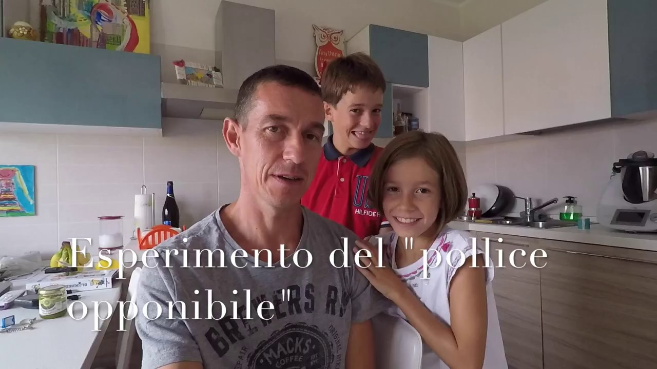 Esperimento del "pollice opponibile" - YouTube