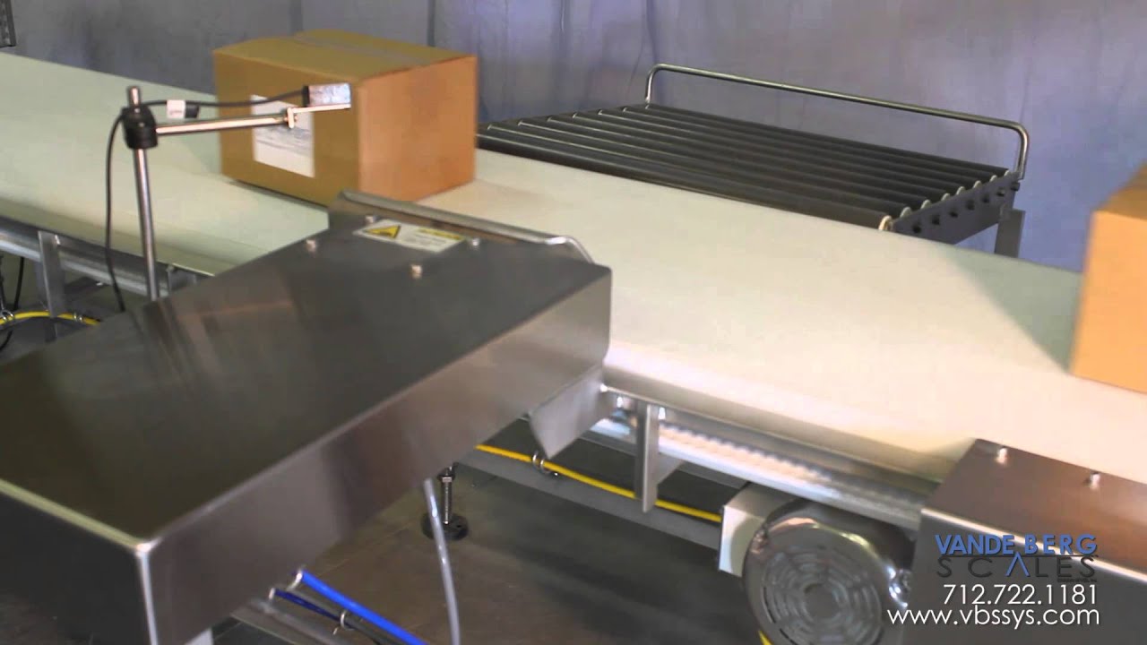 Automatic Box Labeling Conveyor System - YouTube