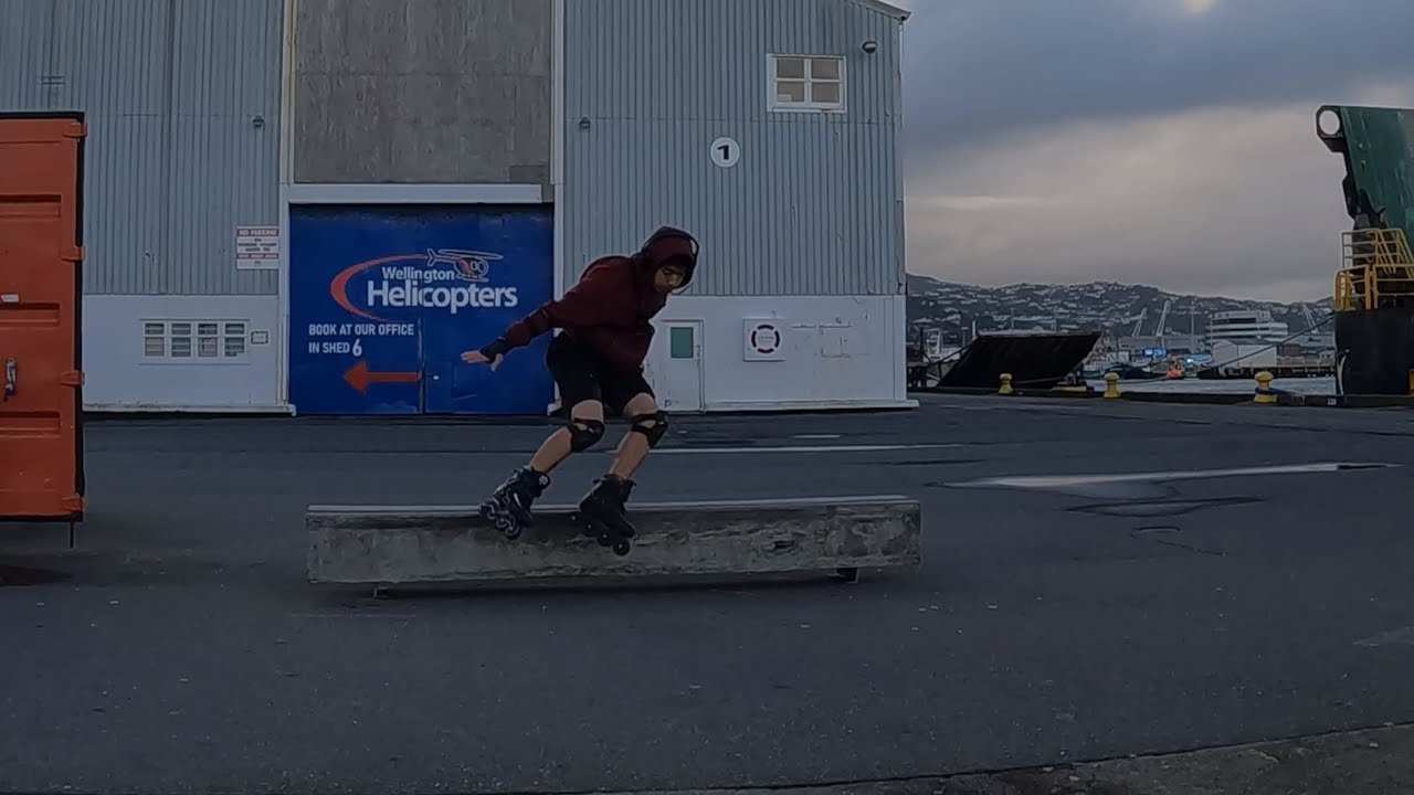 UPGRADING ROLLER BLADING CRAZY SKILL #rollerskating #fun - YouTube