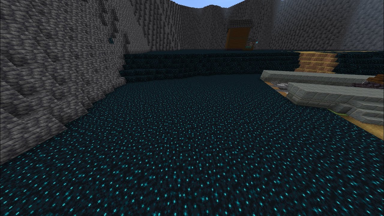 Finishing the sculk in the haunted house biome in my survival world ...