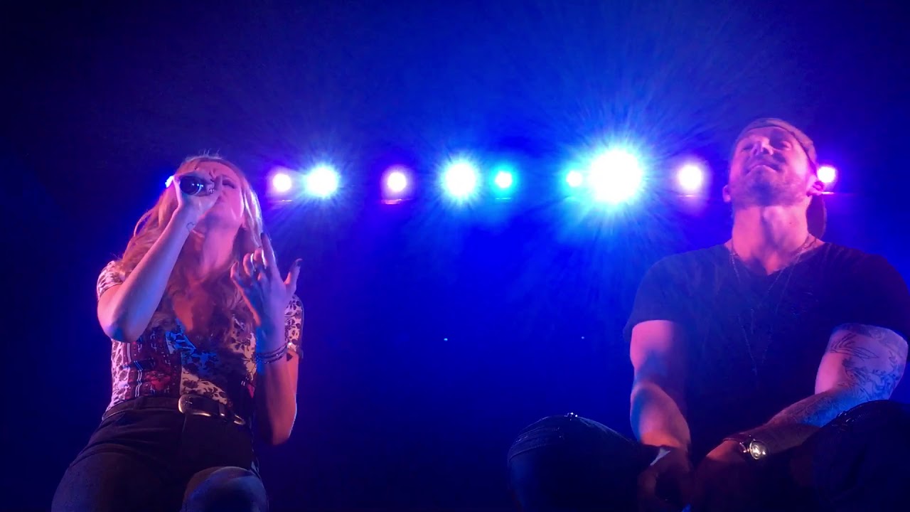 Brett Young/Carly Pearce - Whiskey Lullaby - YouTube
